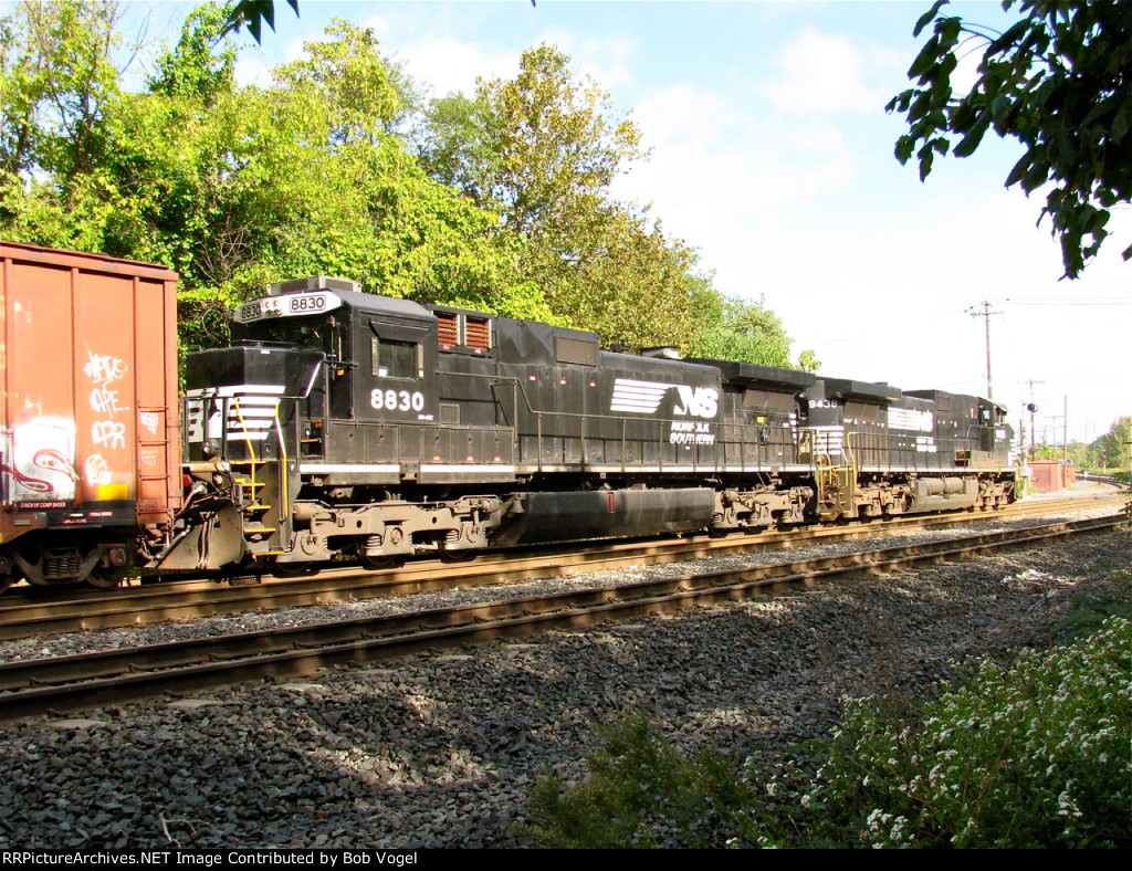 C44-9 NS 8830 and C44-9W 9438